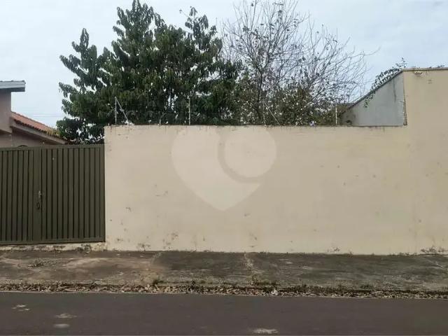 Terreno / Lote para Venda em São Carlos/SP Loteamento Albertini