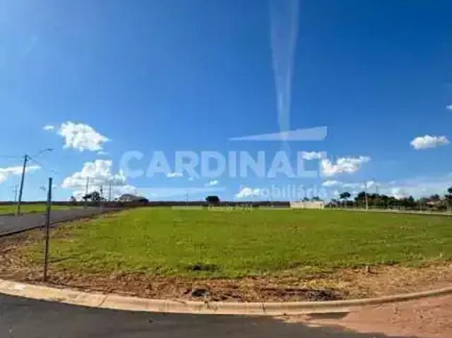 Terreno / Lote para Venda em São Carlos/SP Residencial Parati
