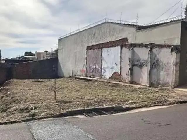 Terreno / Lote para Venda em São Carlos/SP Vila Carmem