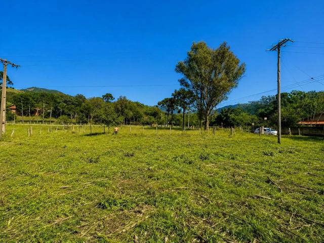 Terreno / Lote para Venda em São Bento do Sapucaí/SP Residencial Village Serrano