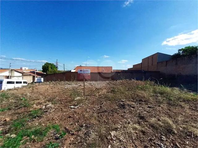 Terreno / Lote para Venda em São João da Boa Vista/SP Jardim das Tulipas