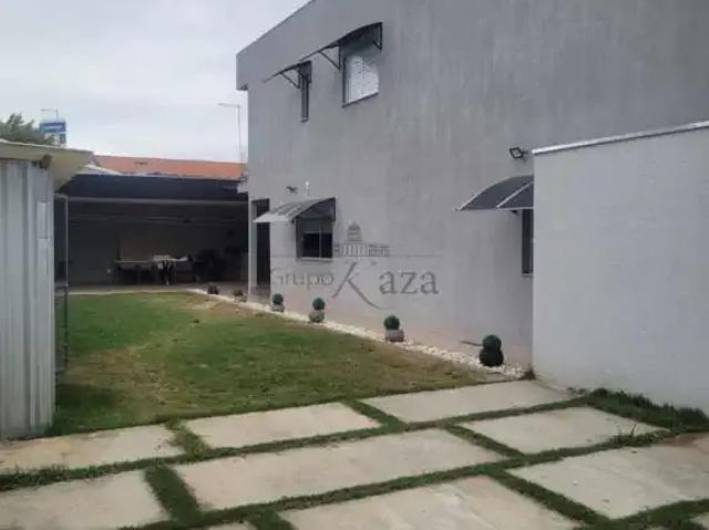Terreno / Lote para Venda em São José dos Campos/SP Conjunto Residencial Trinta e Um de Março