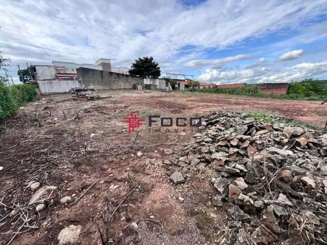Terreno / Lote para Venda em São José dos Campos/SP Putim