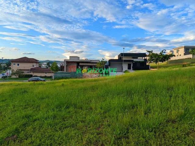 Terreno / Lote para Venda em São José dos Campos/SP Urbanova