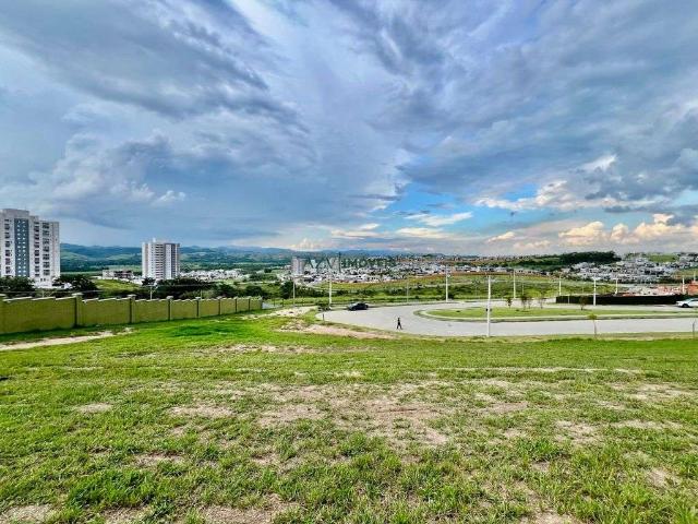 Terreno / Lote para Venda em São José dos Campos/SP Urbanova