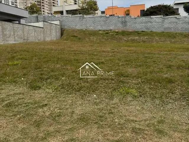 Terreno / Lote para Venda em São José dos Campos/SP Urbanova