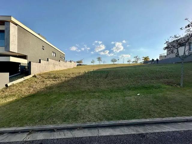 Terreno / Lote para Venda em São José dos Campos/SP Urbanova