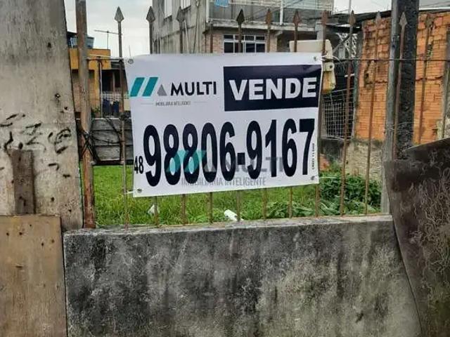 Terreno / Lote para Venda em São José/SC Barreiros