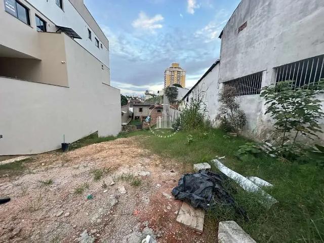 Terreno / Lote para Venda em São José/SC Barreiros
