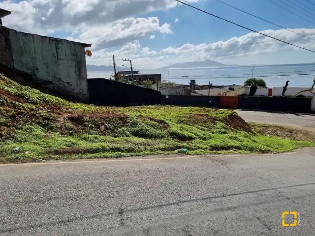 Terreno / Lote para Venda em São José/SC Serraria
