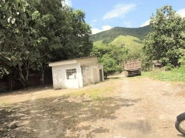Terreno / Lote para Venda em São Sebastião/SP Praia da Enseada