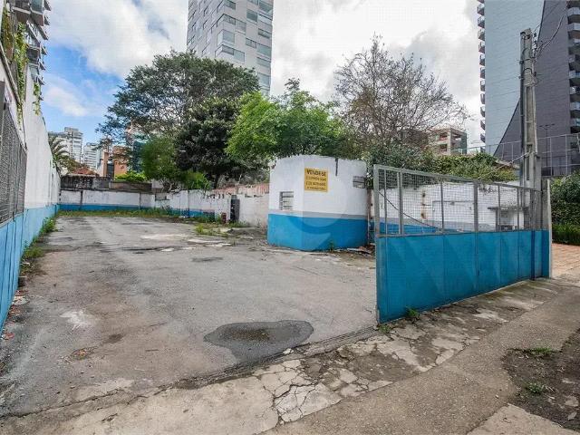 Terreno / Lote para Venda em São Paulo/SP Vila Olímpia