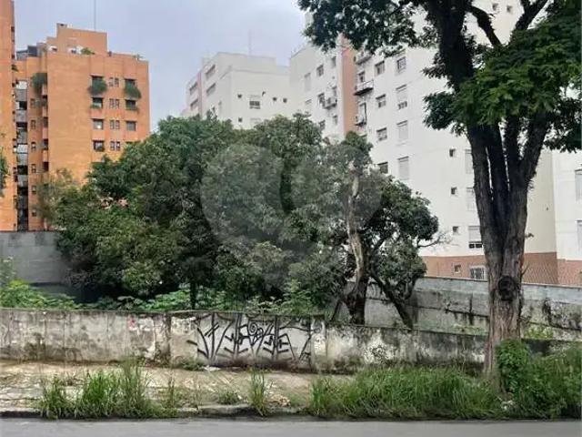 Terreno / Lote para Venda em São Paulo/SP Jardim Guedala