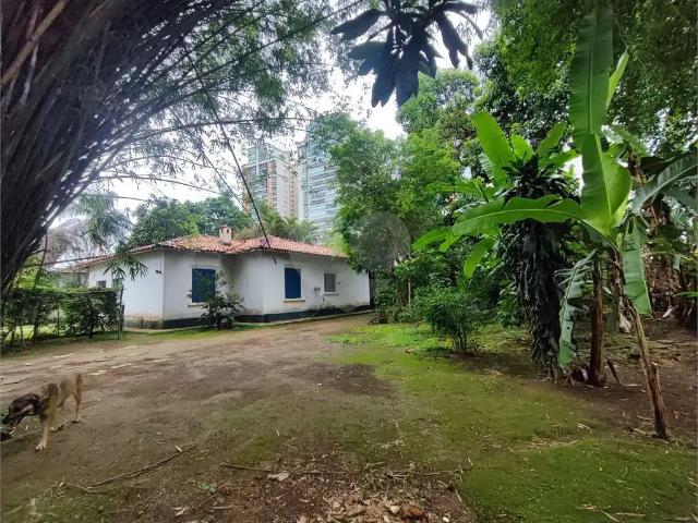 Terreno / Lote para Venda em São Paulo/SP Campo Belo 1 Quartos