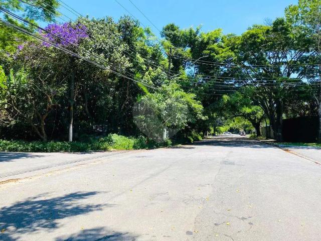 Terreno / Lote para Venda em São Paulo/SP Interlagos