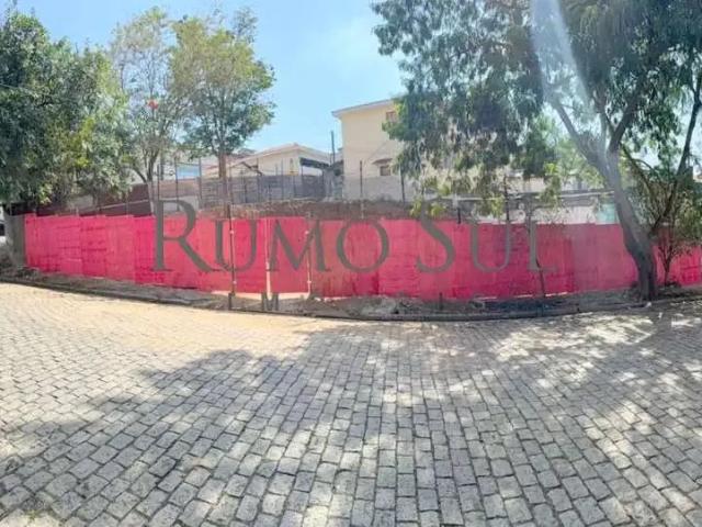 Terreno / Lote para Venda em São Paulo/SP Interlagos