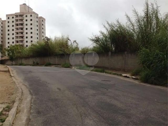Terreno / Lote para Venda em São Paulo/SP Morumbi