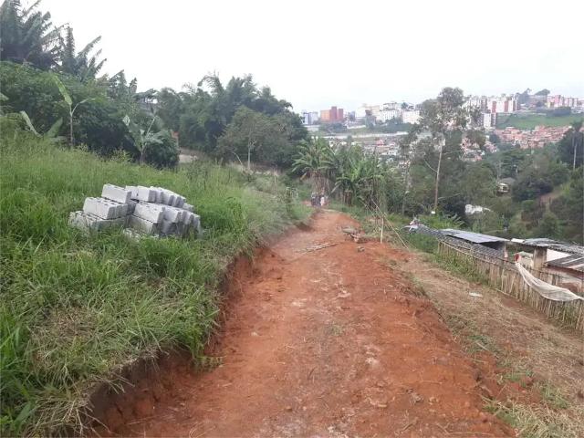 Terreno / Lote para Venda em São Paulo/SP Cidade Tiradentes