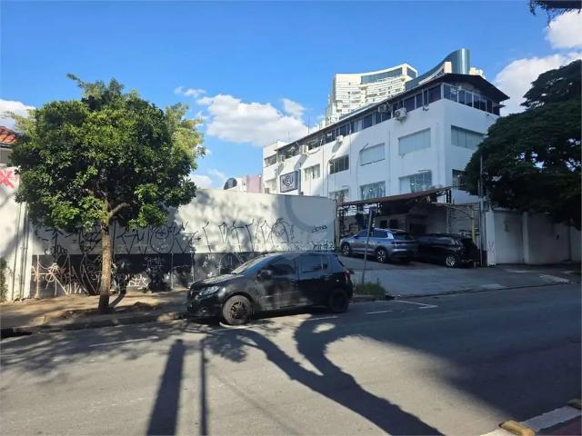 Terreno / Lote para Venda em São Paulo/SP Pinheiros