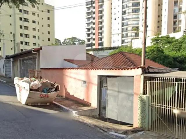 Terreno / Lote para Venda em São Paulo/SP Santa Teresinha