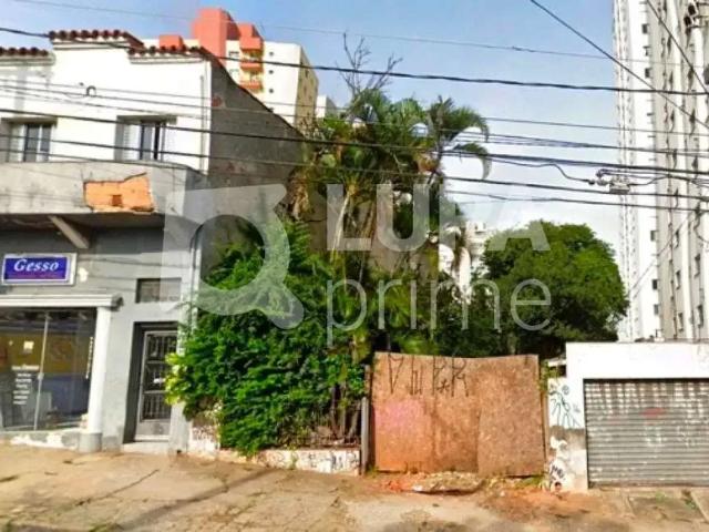 Terreno / Lote para Venda em São Paulo/SP Santa Teresinha