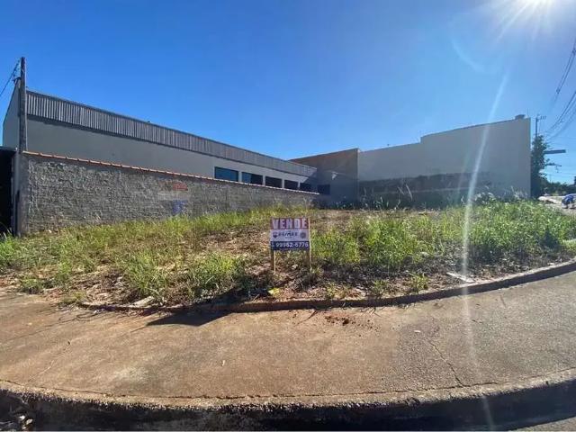 Terreno / Lote para Venda em Santa Adélia/SP Centro