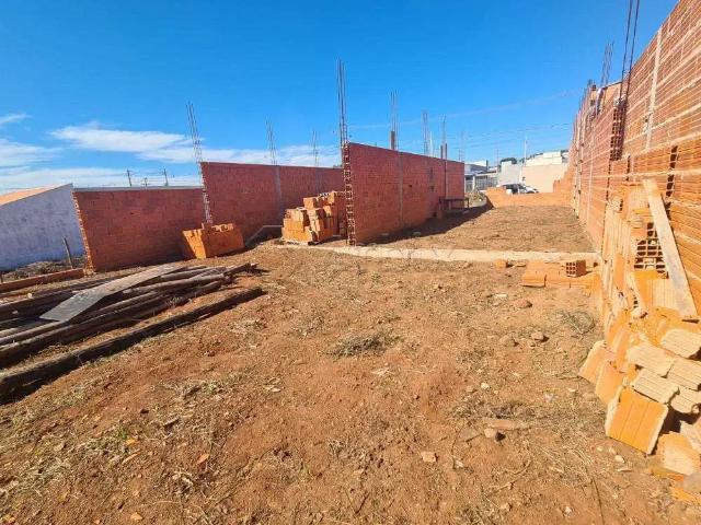 Terreno / Lote para Venda em Santa Bárbara D'Oeste/SP Jardim dos Manacás