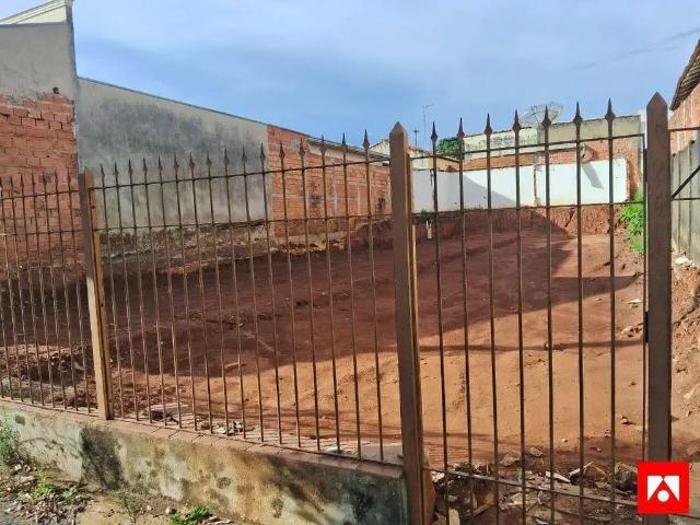 Terreno / Lote para Venda em Santa Bárbara D'Oeste/SP Vila Linópolis I