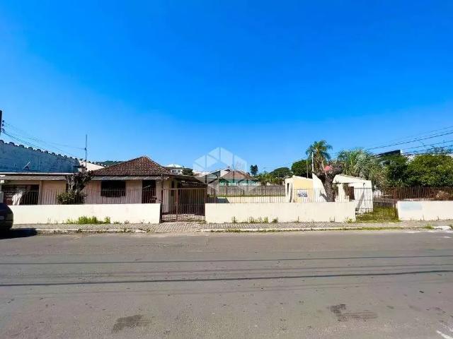 Terreno / Lote para Venda em Santa Maria/RS Nossa Senhora Medianeira