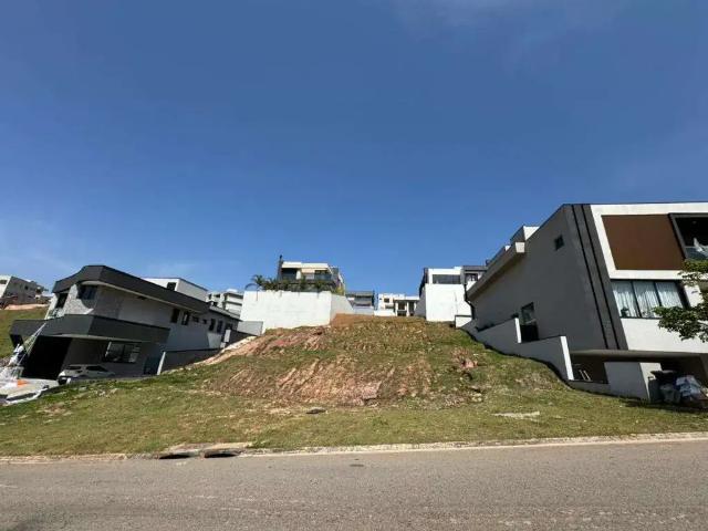 Terreno / Lote para Venda em Santana de Parnaíba/SP Cidade Tamboré