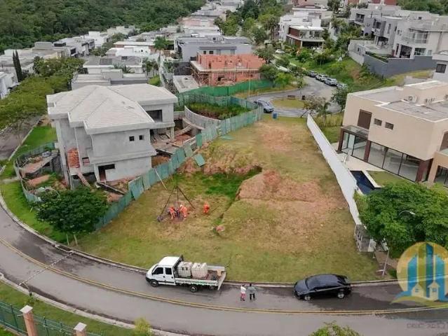 Terreno / Lote para Venda em Santana de Parnaíba/SP Alphaville