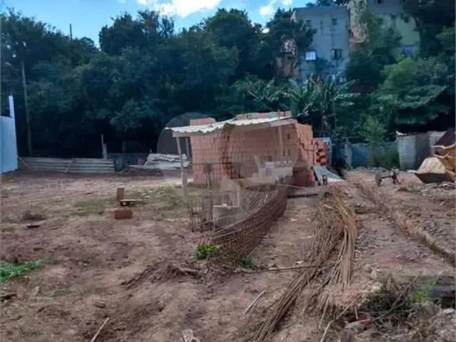 Terreno / Lote para Venda em Santana de Parnaíba/SP Jardim Jurupari Fazendinha