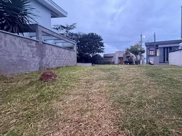 Terreno / Lote para Venda em Santana de Parnaíba/SP Suru