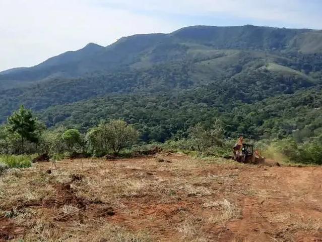 Terreno / Lote para Venda em Santana de Parnaíba/SP Suru