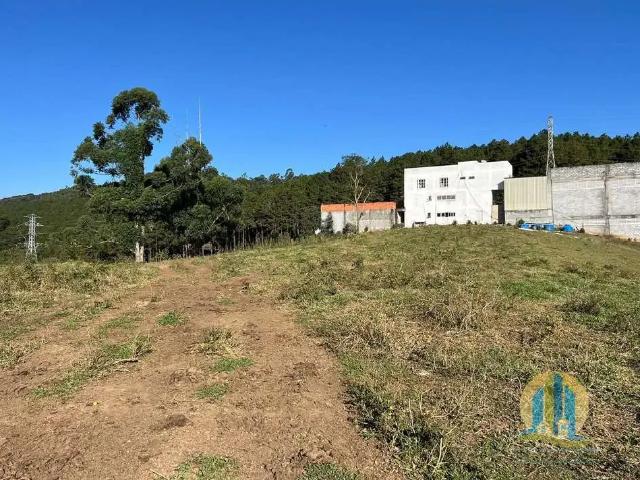 Terreno / Lote para Venda em Santana de Parnaíba/SP Suru