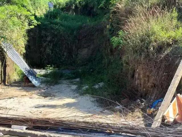 Terreno / Lote para Venda em Santana de Parnaíba/SP Parque Jaguari Fazendinha
