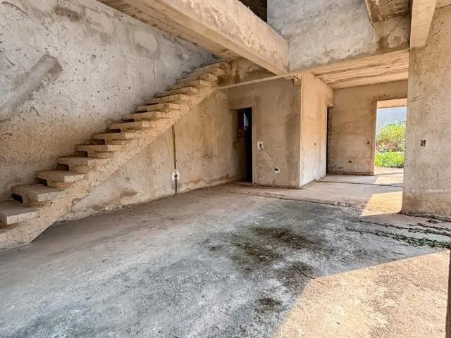 Terreno / Lote para Venda em Santana de Parnaíba/SP Refúgio dos Bandeirantes