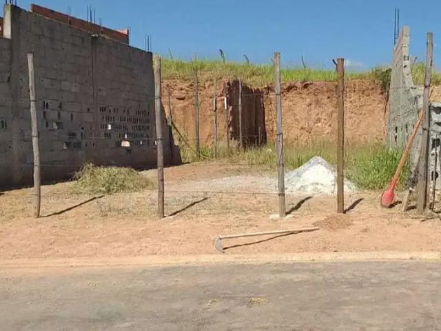 Terreno / Lote para Venda em Santana de Parnaíba/SP Refúgio dos Bandeirantes