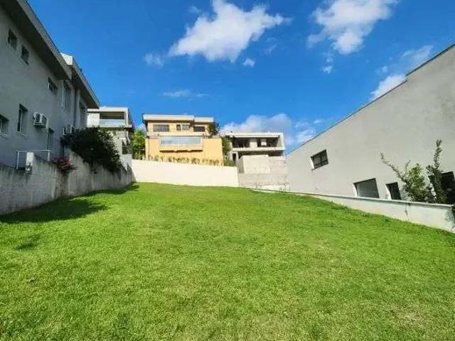 Terreno / Lote para Venda em Santana de Parnaíba/SP Tamboré