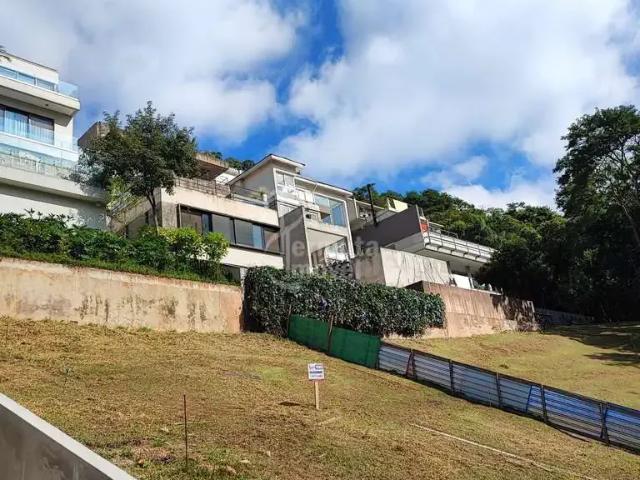 Terreno / Lote para Venda em Santana de Parnaíba/SP Tamboré