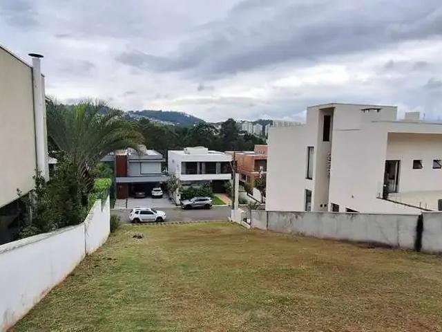 Terreno / Lote para Venda em Santana de Parnaíba/SP Tamboré