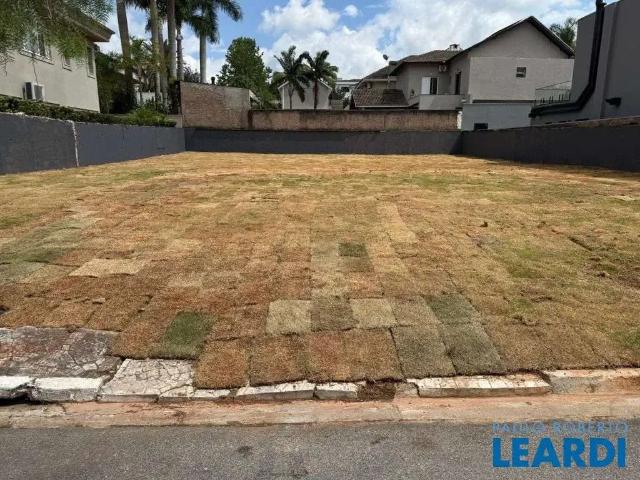 Terreno / Lote para Venda em Santana de Parnaíba/SP Tamboré