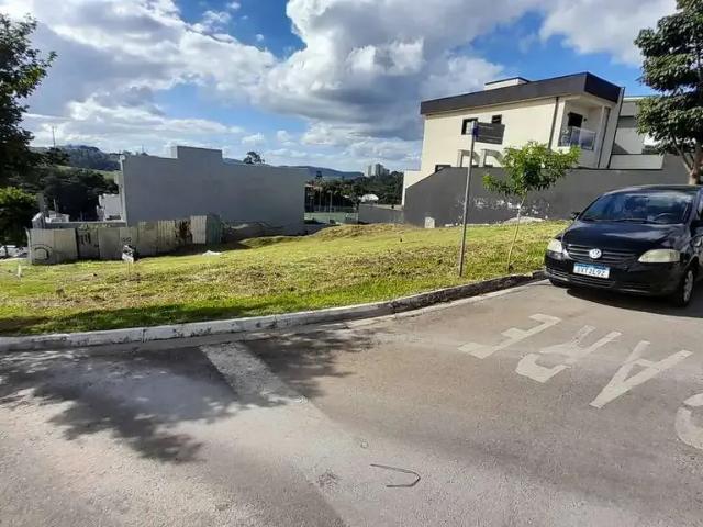 Terreno / Lote para Venda em Santana de Parnaíba/SP Villas do Jaguari