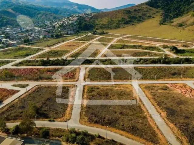 Terreno / Lote para Venda em Santana do Paraíso/MG São José