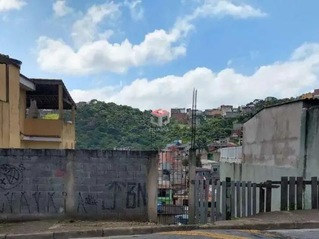 Terreno / Lote para Venda em Santo André/SP Condomínio Maracanã