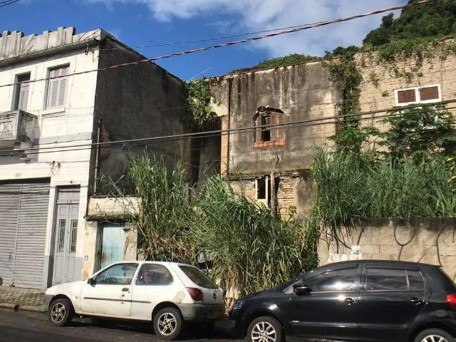 Terreno / Lote para Venda em Santos/SP Valongo