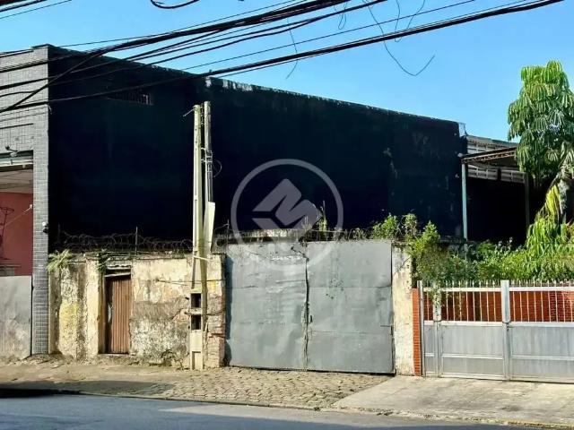 Terreno / Lote para Venda em Santos/SP Vila Mathias