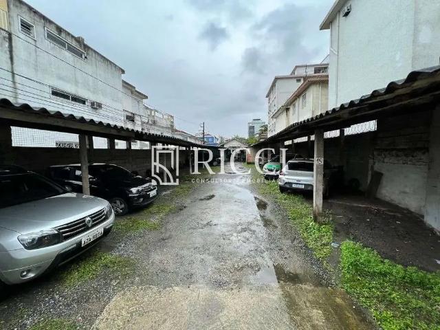 Terreno / Lote para Venda em Santos/SP Boqueirão