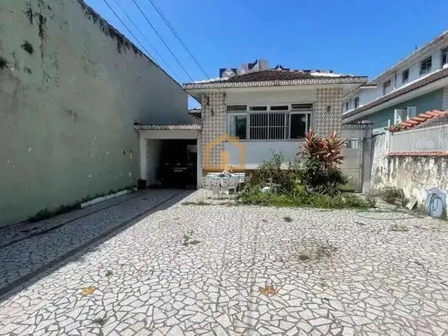 Terreno / Lote para Venda em Santos/SP Campo Grande
