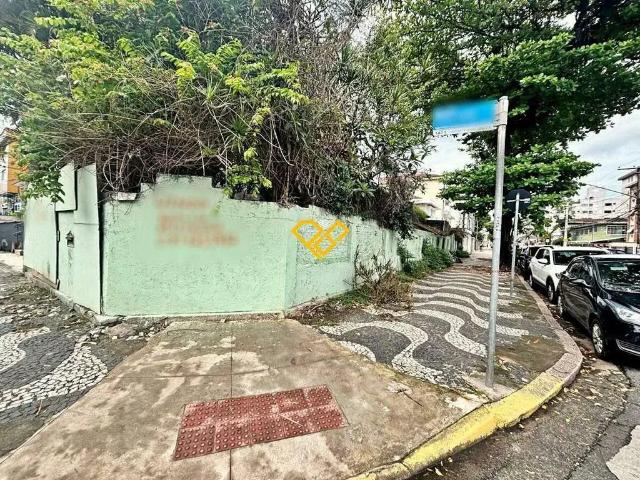 Terreno / Lote para Venda em Santos/SP Embaré